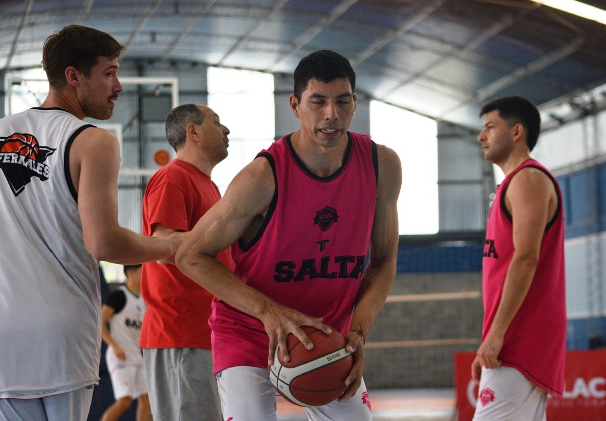 Diego Peralta: «La construcción es algo que me apasiona, soy albañil hace unos años» – La Hora ...